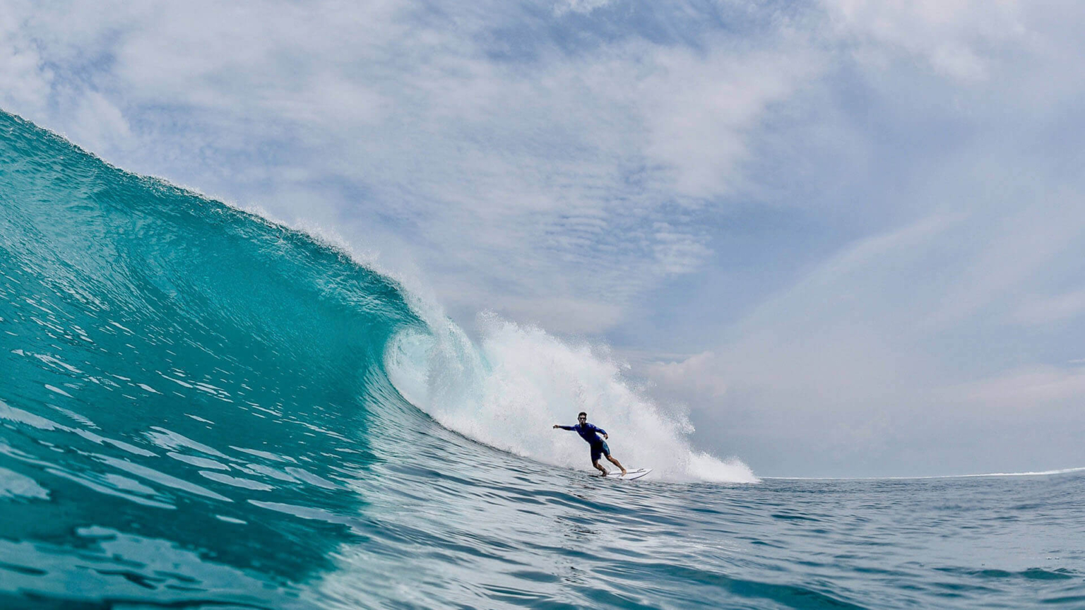 Master the Perfect Surf Stance | Tips and Techniques